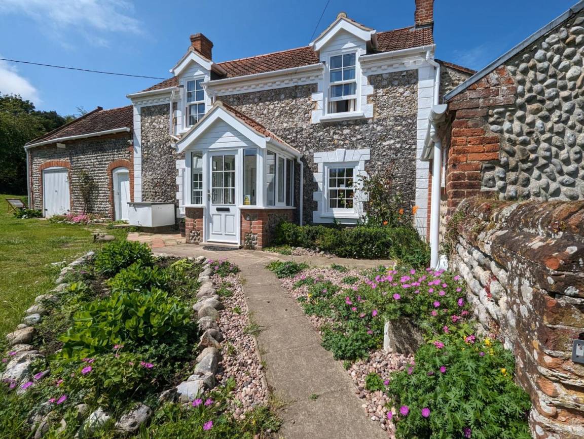 Cottage ∙ 3 Bedrooms ∙ 6 Guests - Cromer