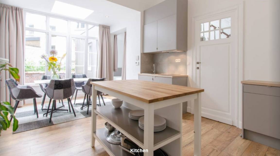 90 M² Apartamento ∙ 2 Habitaciones ∙ 4 Huéspedes - Bruselas