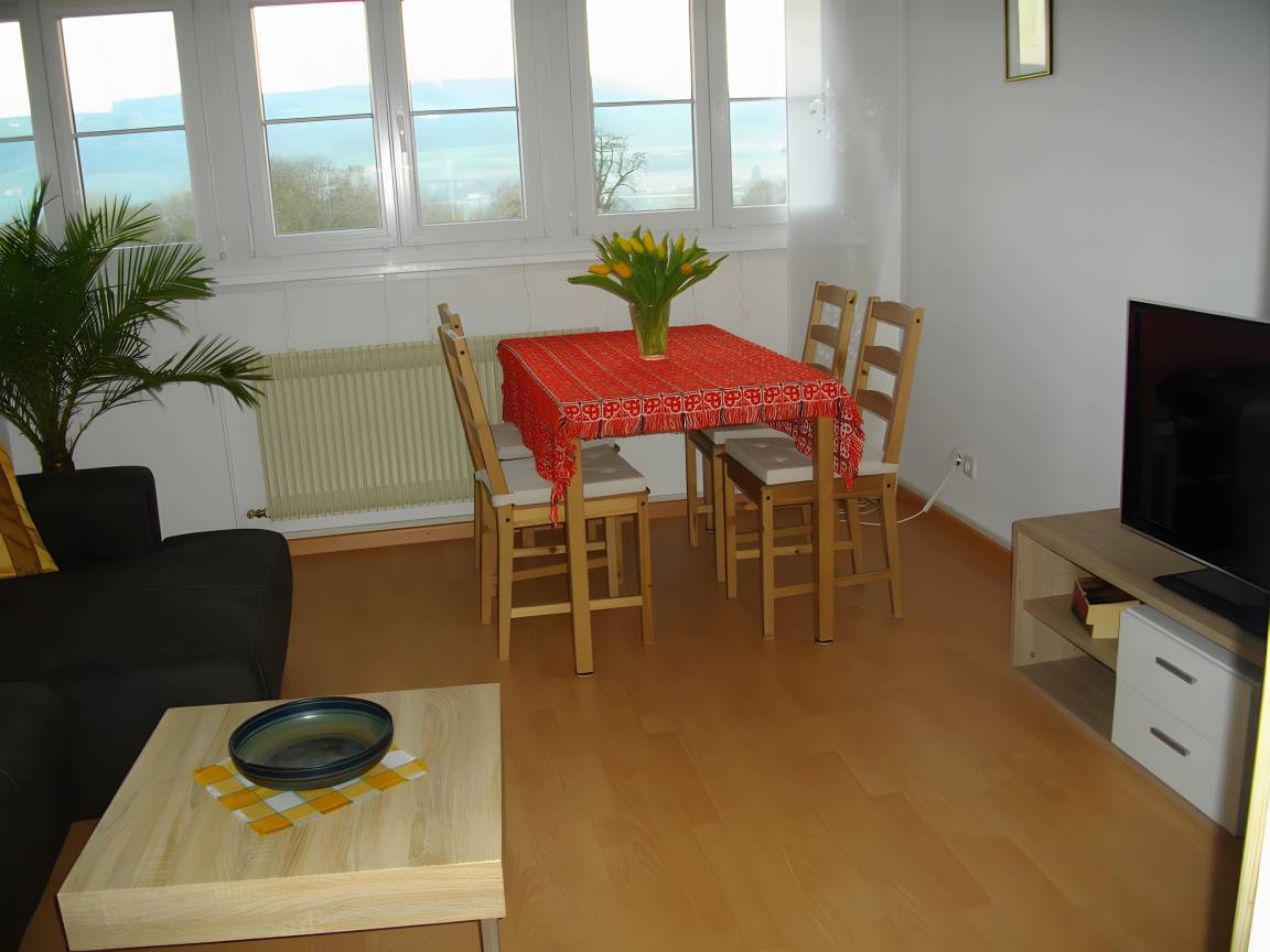 60 M² Ferienwohnung ∙ 2 Schlafzimmer ∙ 3 Gäste - Öhningen