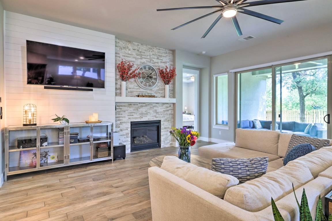 232 M² House ∙ 3 Bedrooms ∙ 8 Guests - Driftwood, TX