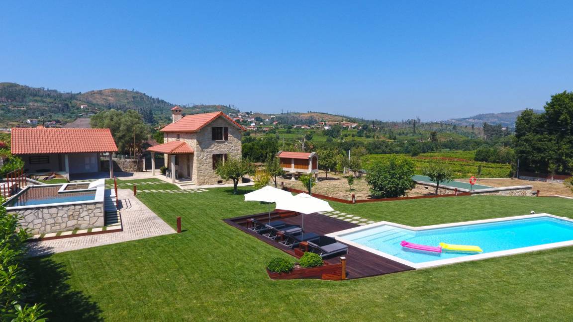 134 M² Cottage ∙ 2 Bedrooms ∙ 4 Guests - Bela