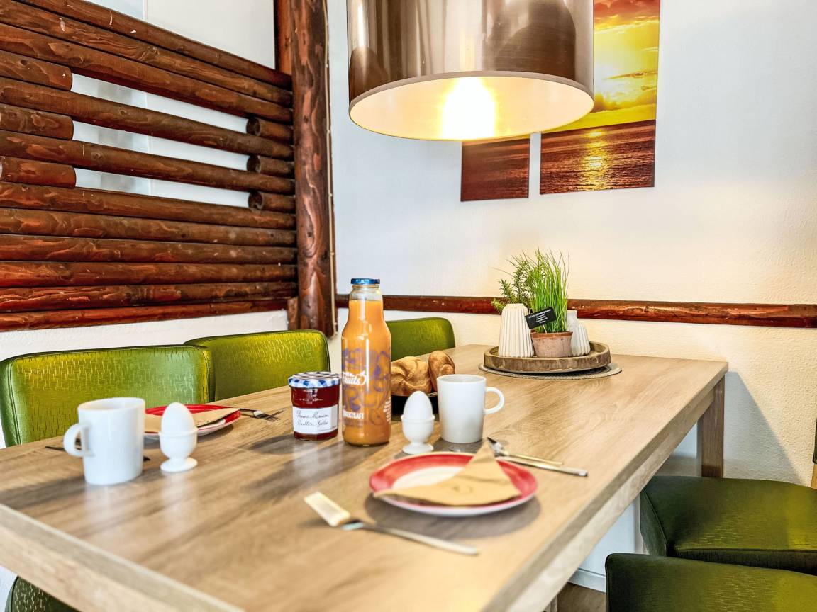 75 M² Ferienhaus ∙ 1 Schlafzimmer ∙ 6 Gäste - Frankenau