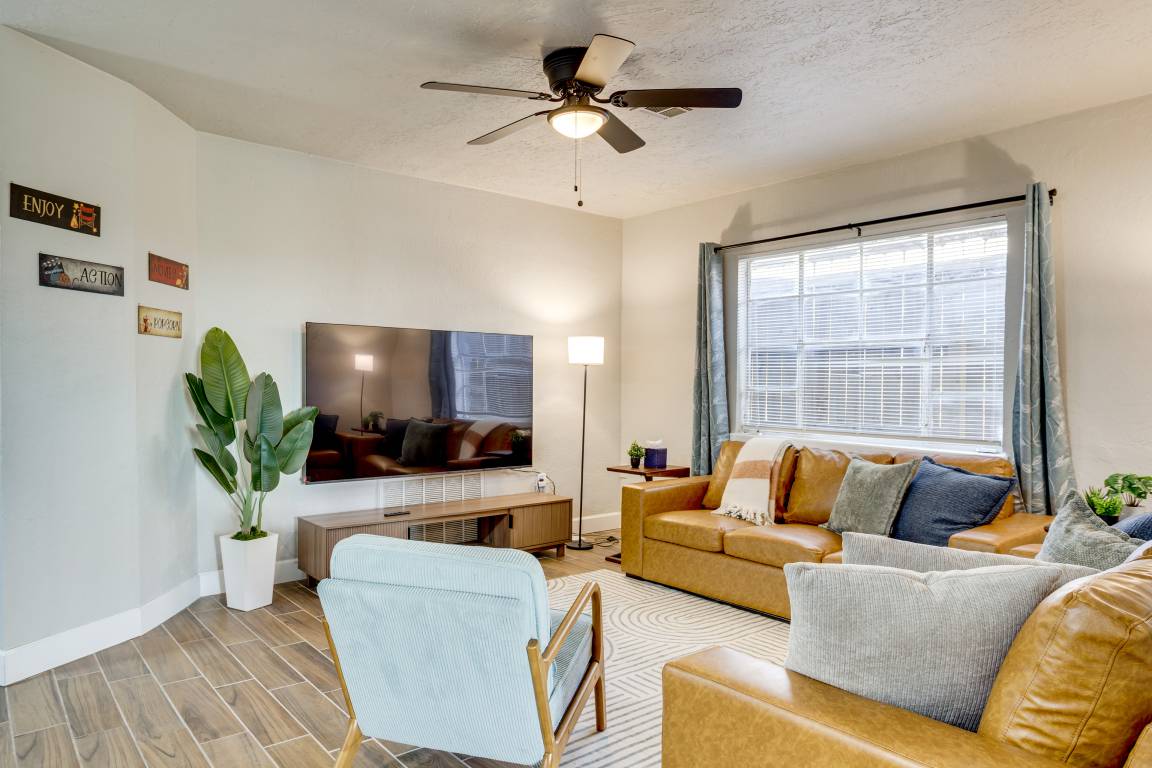 120 M² House ∙ 3 Bedrooms ∙ 8 Guests - Lawton, OK