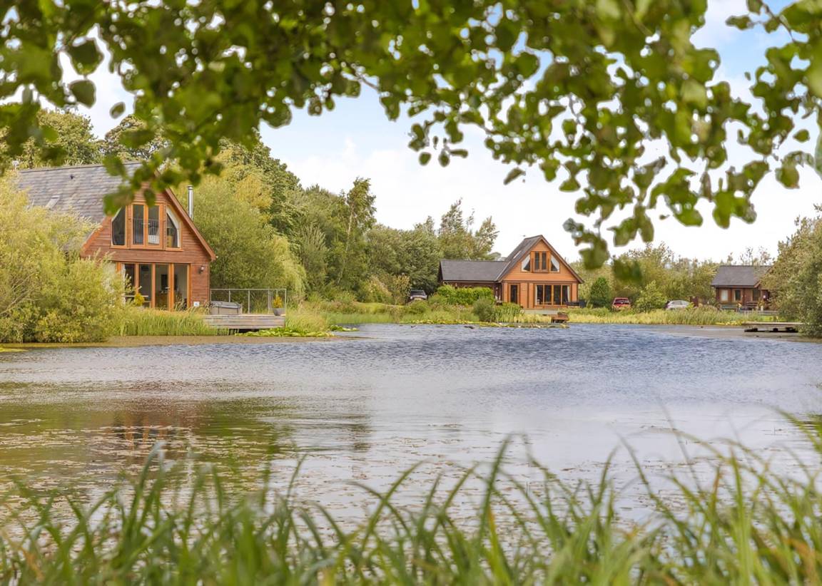 Chalet ∙ 2 Bedrooms ∙ 4 Guests - Bangor