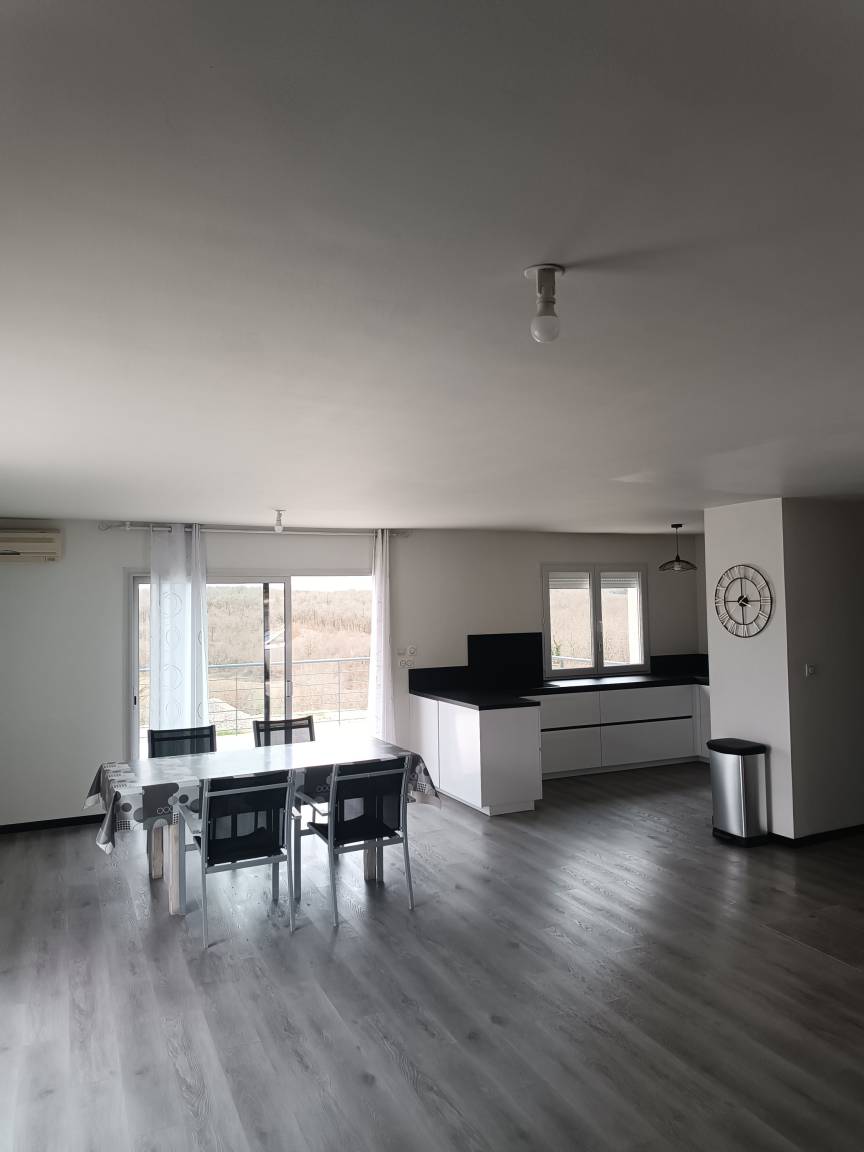 120 M² Ferienhaus ∙ 3 Schlafzimmer ∙ 6 Gäste - Brive-la-Gaillarde