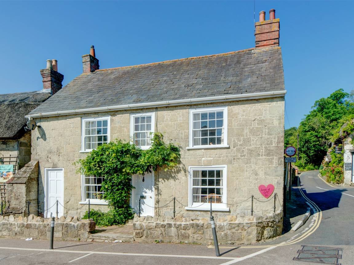 Cottage ∙ 4 Bedrooms ∙ 9 Guests - Isle of Wight