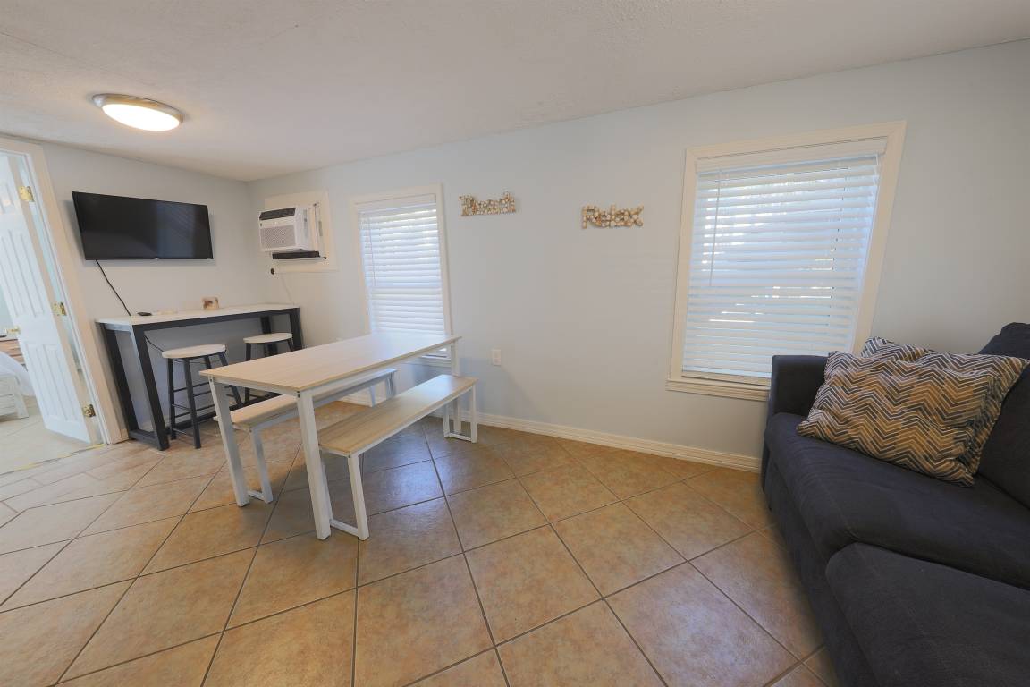 House ∙ 2 Bedrooms ∙ 50 Guests - Alabama