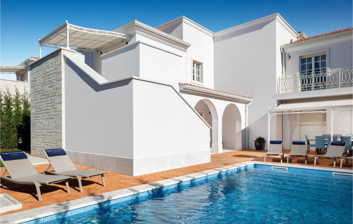 287 M² House ∙ 4 Bedrooms ∙ 8 Guests - Poreč