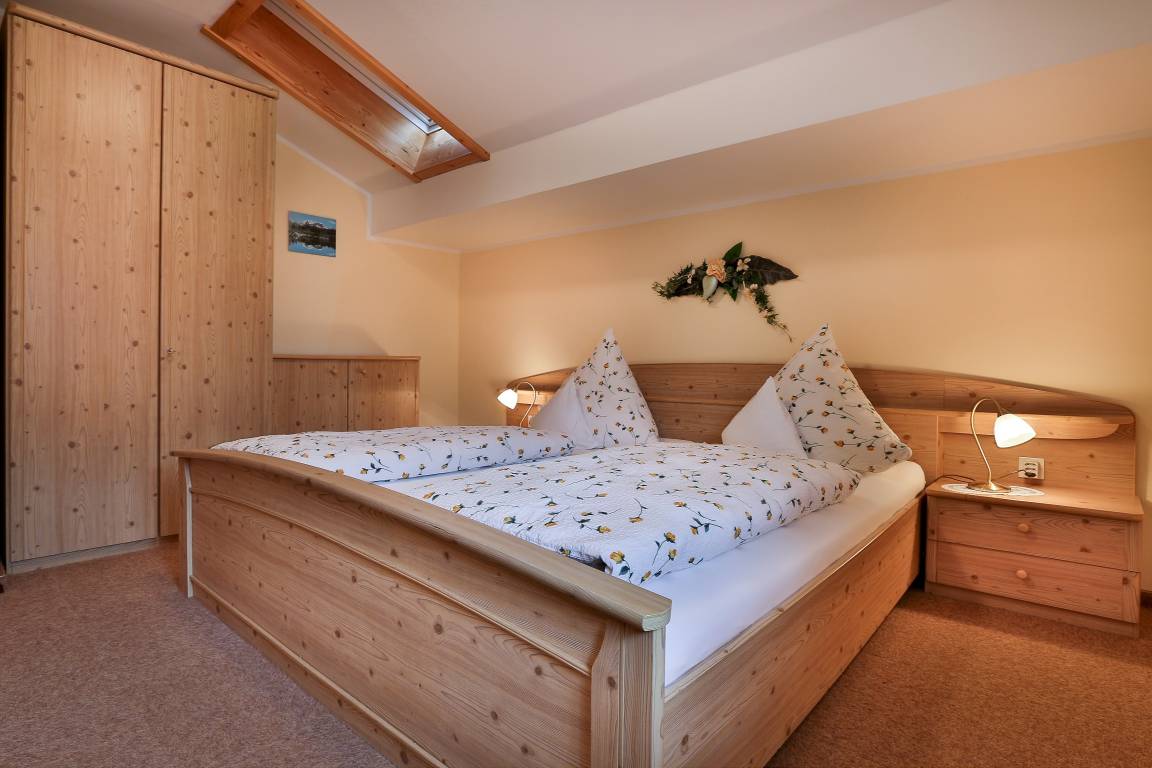 75 M² Ferienwohnung ∙ 2 Schlafzimmer ∙ 5 Gäste - Bischofswiesen