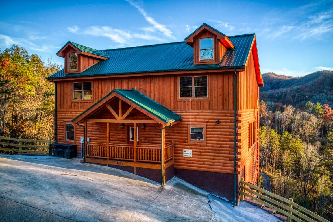 445 M² Apartment ∙ 6 Bedrooms ∙ 18 Guests - Pigeon Forge, TN