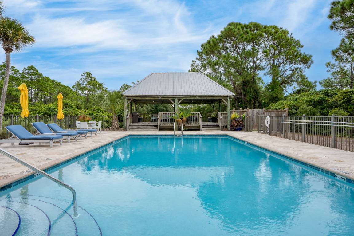 93 M² Apartment ∙ 2 Bedrooms ∙ 9 Guests - Rosemary Beach, FL