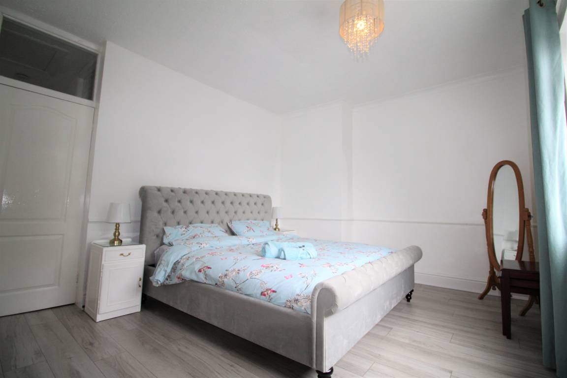 110 M² House ∙ 2 Bedrooms ∙ 6 Guests - South Shields