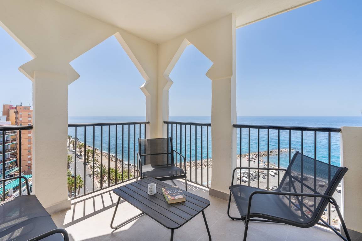 106 M² Apartamento ∙ 3 Habitaciones ∙ 6 Huéspedes - Almuñécar