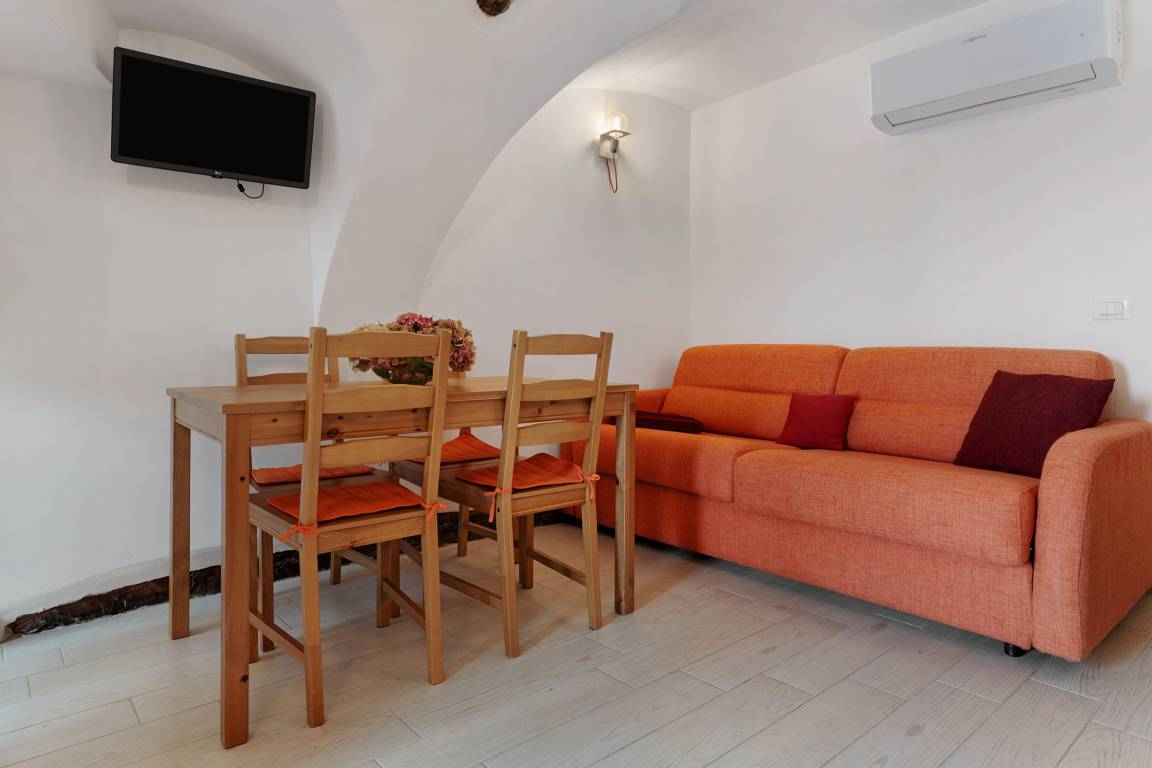 50 M² Appartamento ∙ 1 Camera Da Letto ∙ 4 Ospiti - Comano