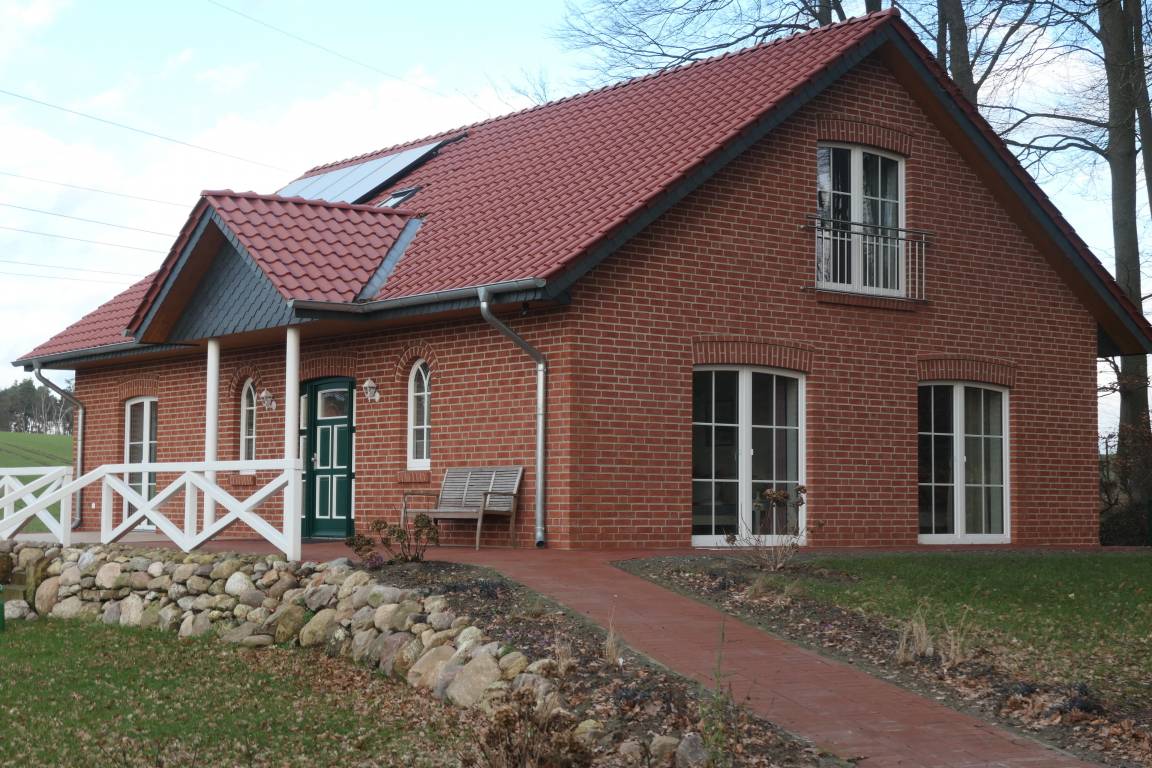 140 M² Ferienhaus ∙ 4 Schlafzimmer ∙ 7 Gäste - Nienburg/Weser