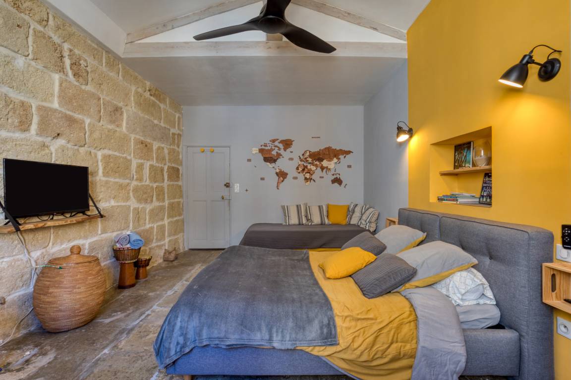 19 M² Chambre D'hôtes ∙ 1 Chambre ∙ 4 Personnes - Calvisson