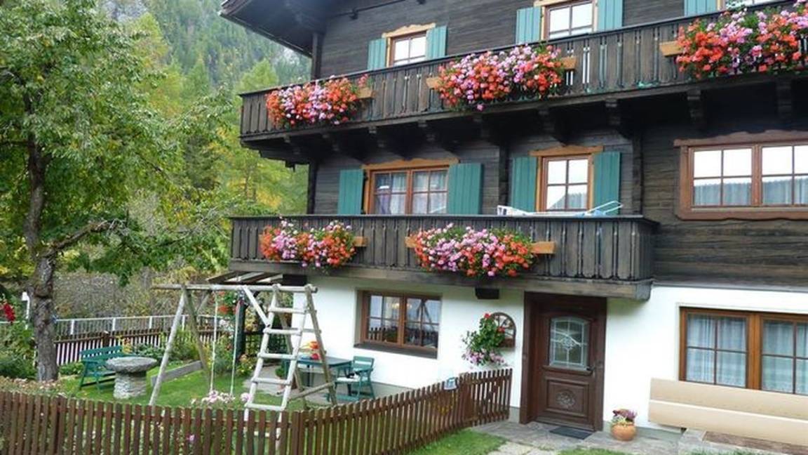 100 M² Appartement ∙ 2 Slaapkamers ∙ 5 Gasten - Heiligenblut