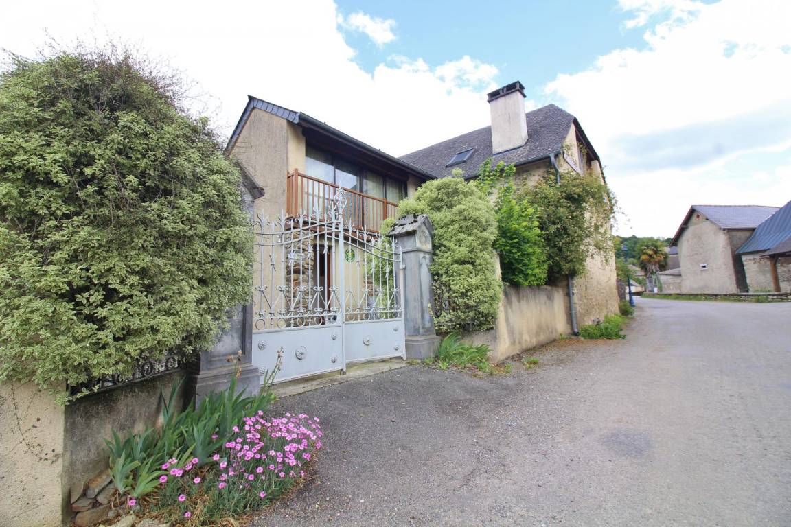 70 M² Gîte ∙ 2 Bedrooms ∙ 4 Guests - Lourdes