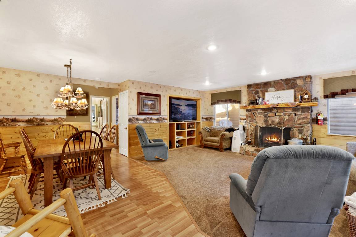 113 M² Cabin ∙ 3 Bedrooms ∙ 6 Guests - Big Bear Lake, CA