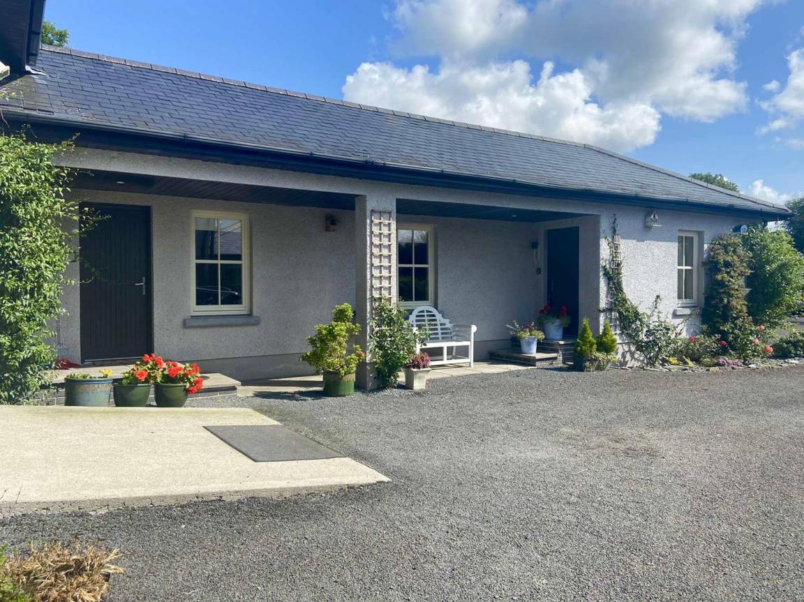 50 M² Apartment ∙ 1 Bedroom ∙ 2 Guests - Nenagh