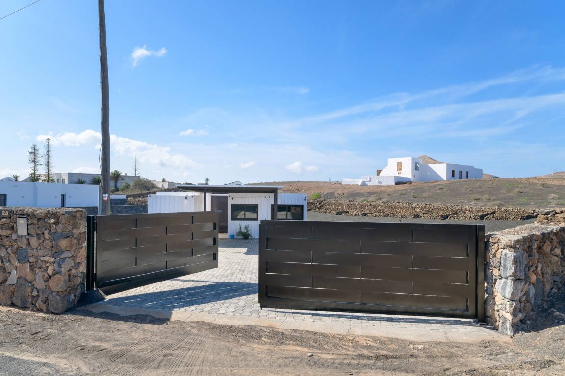 100 M² Villa ∙ 2 Habitaciones ∙ 4 Huéspedes - Lanzarote