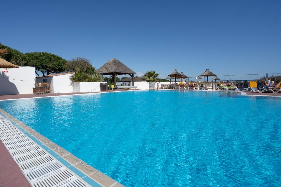 40 M² Camping ∙ 3 Chambres ∙ 6 Personnes - Baillargues