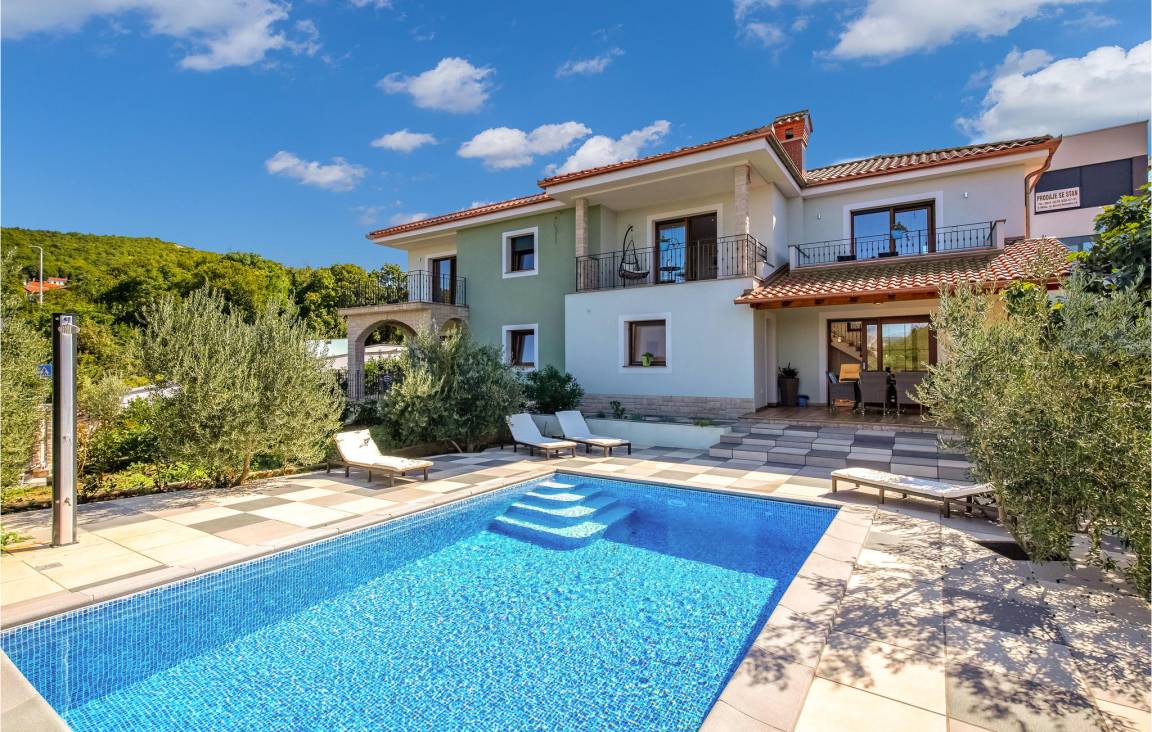 135 M² Casa ∙ 3 Habitaciones ∙ 6 Huéspedes - Bakar
