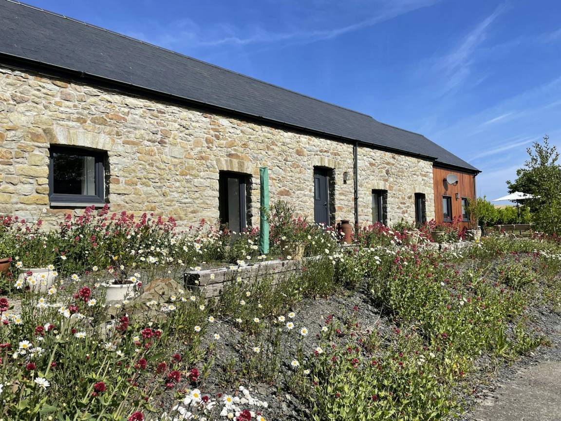 104 M² Cottage ∙ 3 Bedrooms ∙ 6 Guests - Aberporth