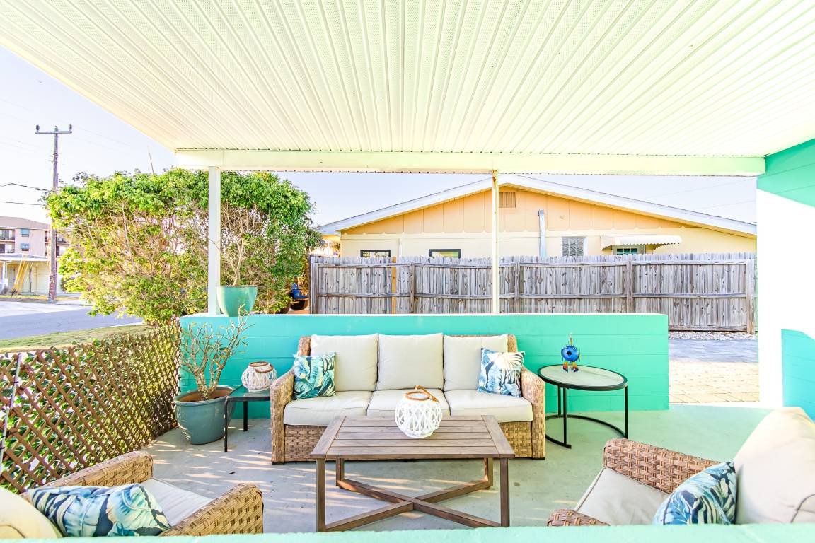 82 M² House ∙ 2 Bedrooms ∙ 6 Guests - Treasure Island, FL