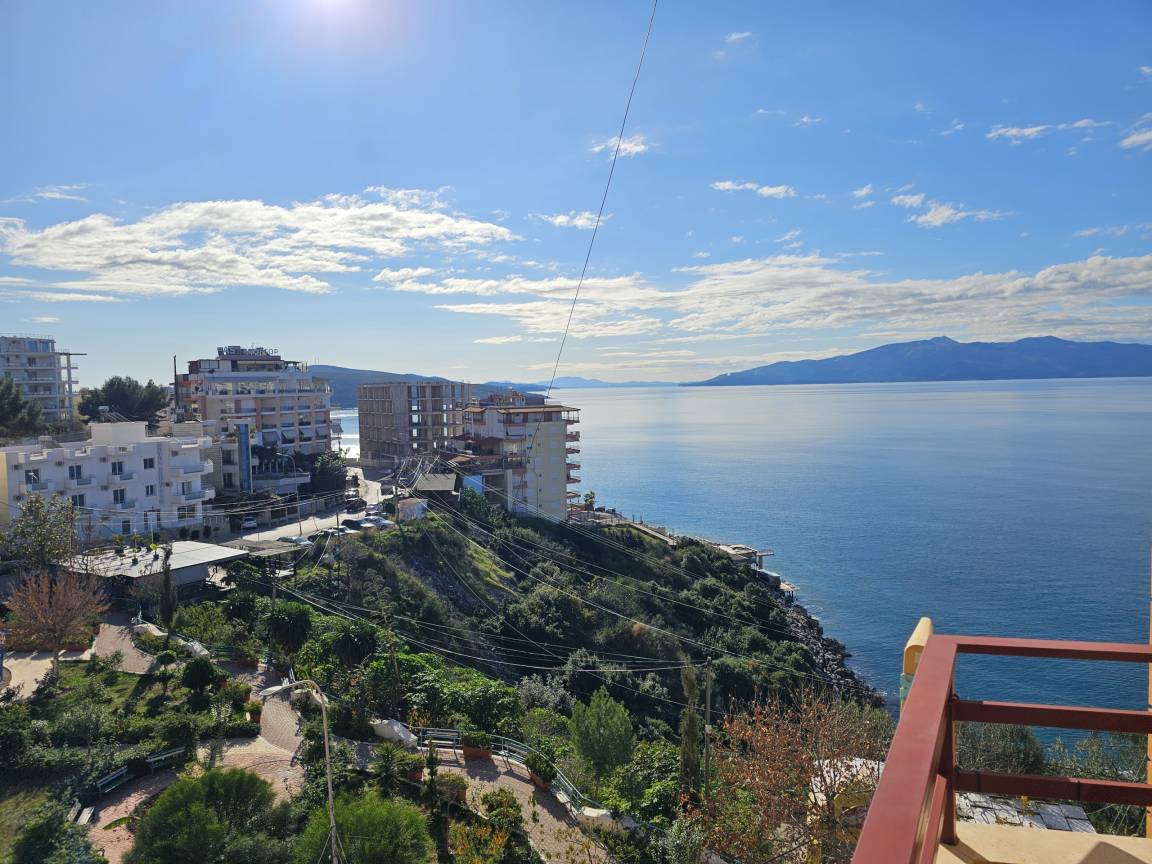 95 M² Apartamento ∙ 2 Habitaciones ∙ 5 Huéspedes - Sarandë