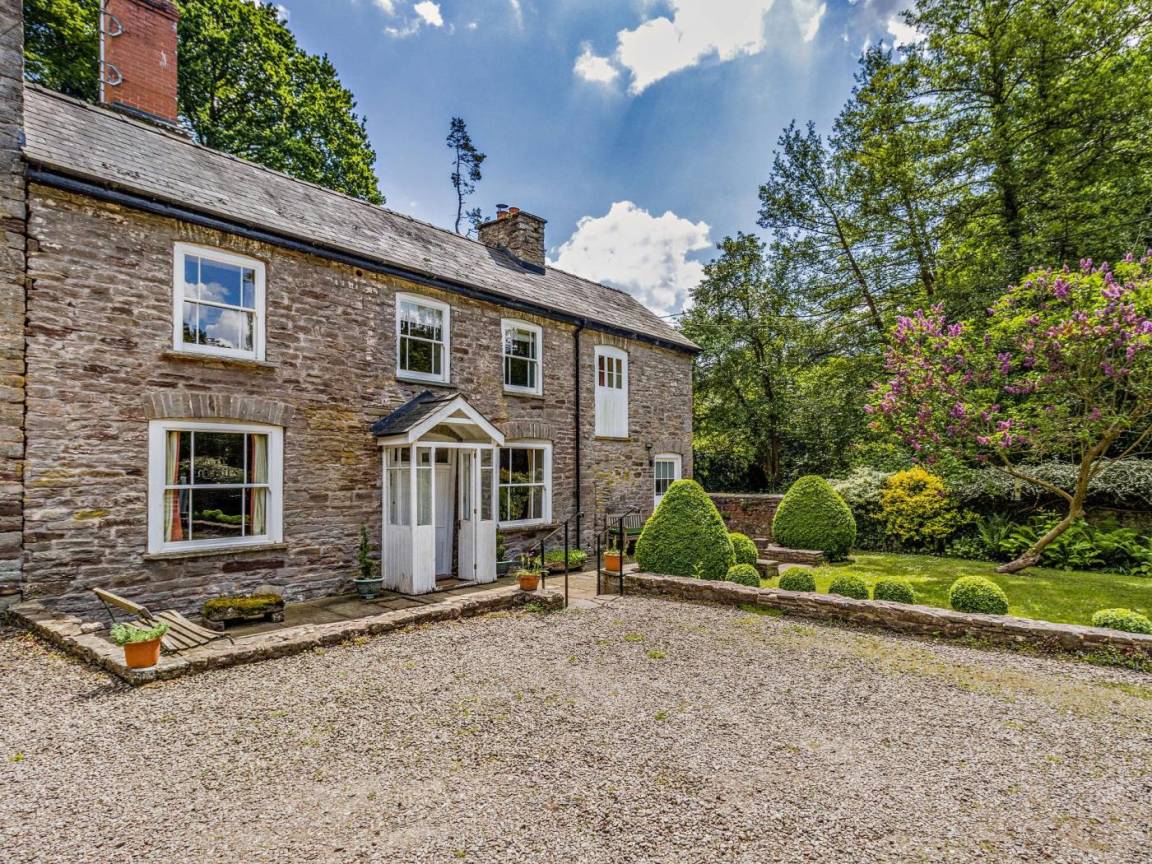 Cottage ∙ 4 Bedrooms ∙ 7 Guests - Hay-on-Wye