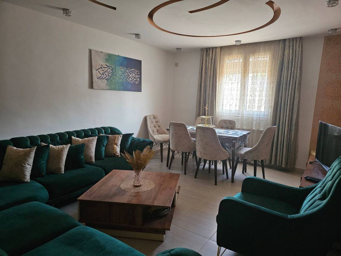 80 M² Huoneisto ∙ 2 Makuuhuonetta ∙ 5 Vierasta - Algeria