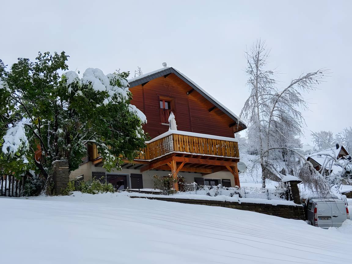 100 M² Chalet ∙ 3 Chambres ∙ 9 Personnes - Loudenvielle
