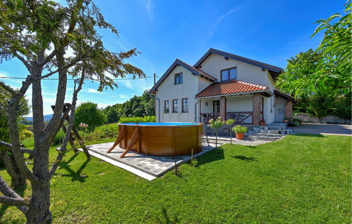 85 M² Ferienhaus ∙ 2 Schlafzimmer ∙ 5 Gäste - Varaždin