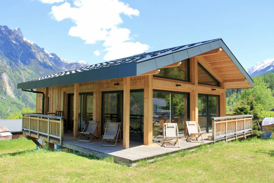 103 M² Chalet ∙ 4 Bedrooms ∙ 8 Guests - Courmayeur