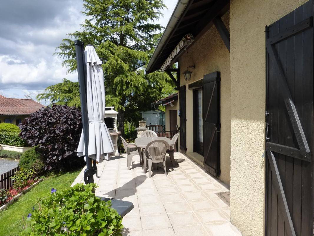 81 M² Gîte ∙ 2 Chambres ∙ 4 Personnes - Rhône