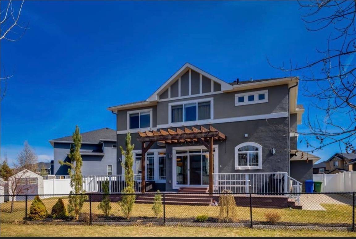 325 M² House ∙ 7 Bedrooms ∙ 16 Guests - Chestermere