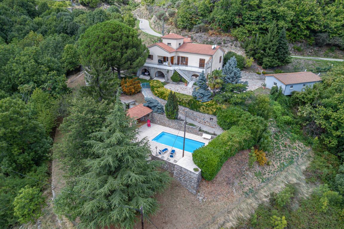 64 M² Appartement ∙ 2 Chambres ∙ 4 Personnes - Antraigues-sur-Volane