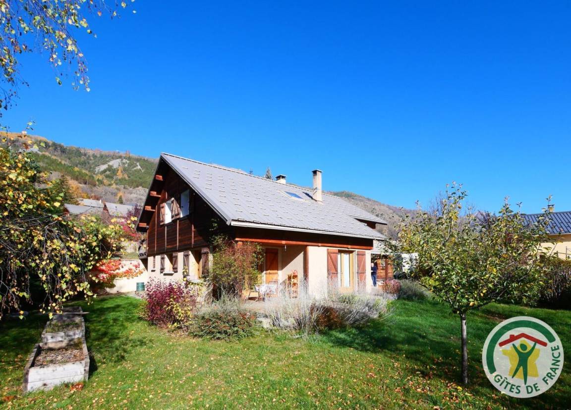 120 M² Gîte ∙ 4 Bedrooms ∙ 8 Guests - Briançon