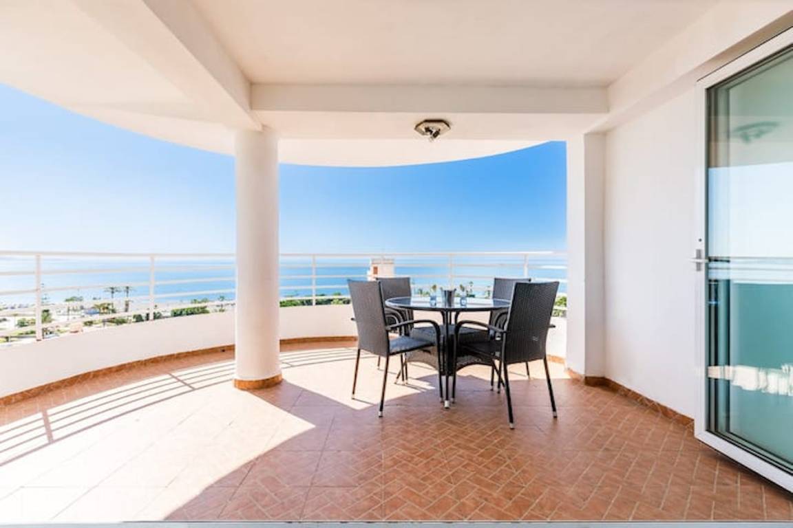60 M² Apartamento ∙ 2 Habitaciones ∙ 4 Huéspedes - Torre del Mar
