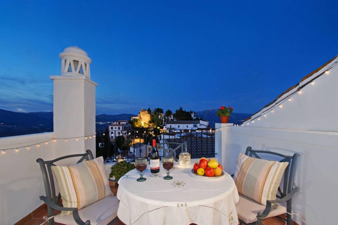 45 M² Huis ∙ 2 Slaapkamers ∙ 4 Gasten - Comares