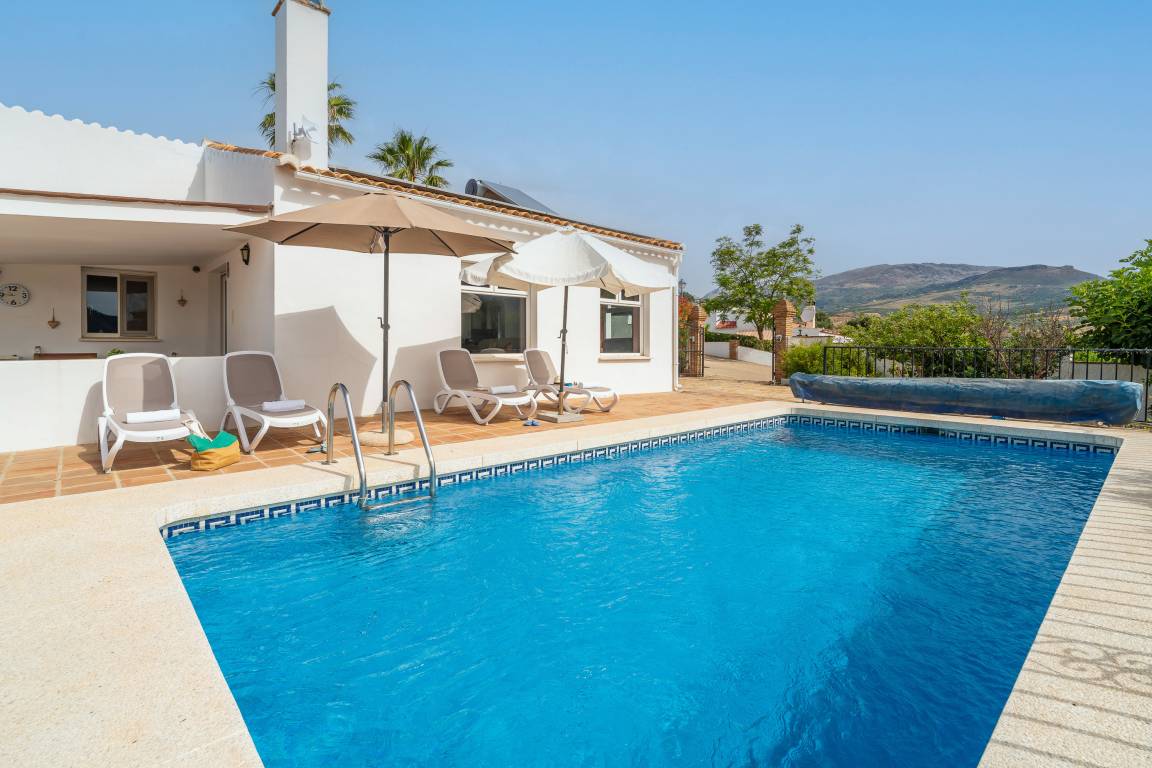 125 M² Villa ∙ 2 Slaapkamers ∙ 4 Gasten - Alcaucín