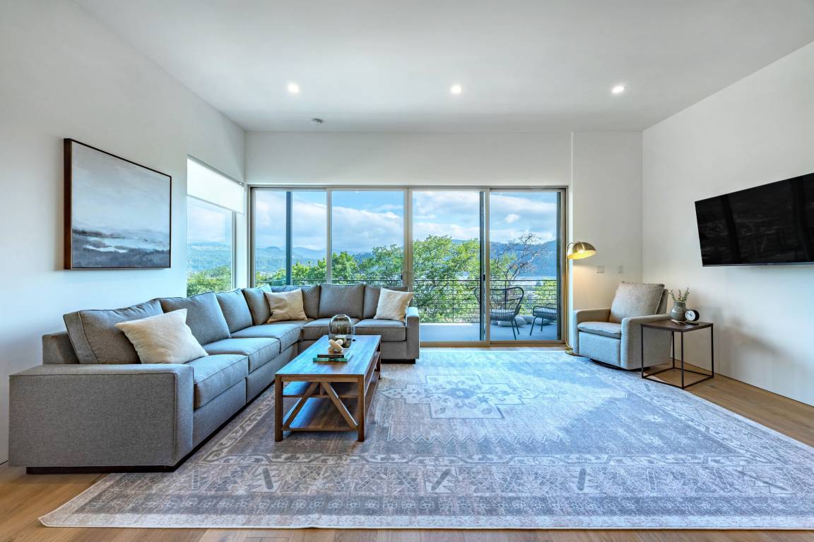 211 M² House ∙ 5 Bedrooms ∙ 10 Guests - White Salmon, WA