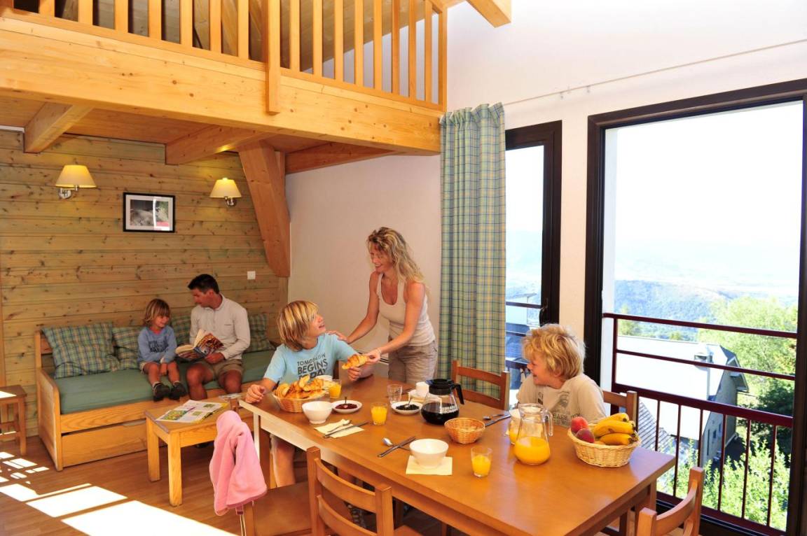 45 M² Apartamento ∙ 2 Habitaciones ∙ 6 Huéspedes - Osséja