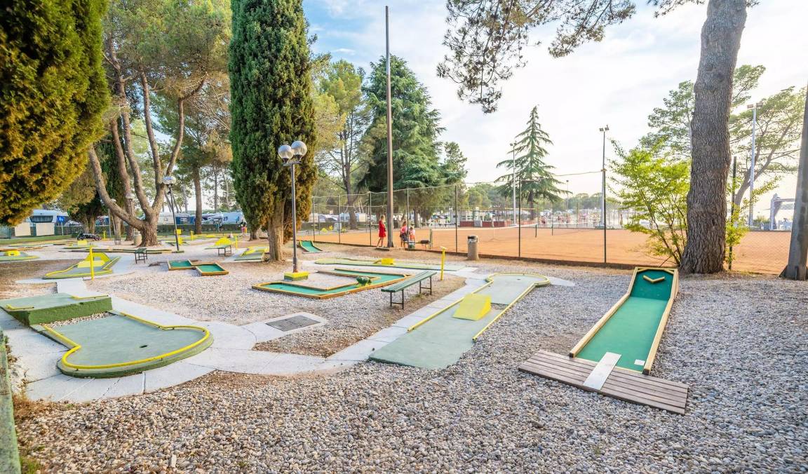 33 M² Mobilheim ∙ 3 Schlafzimmer ∙ 6 Gäste - Rovinj