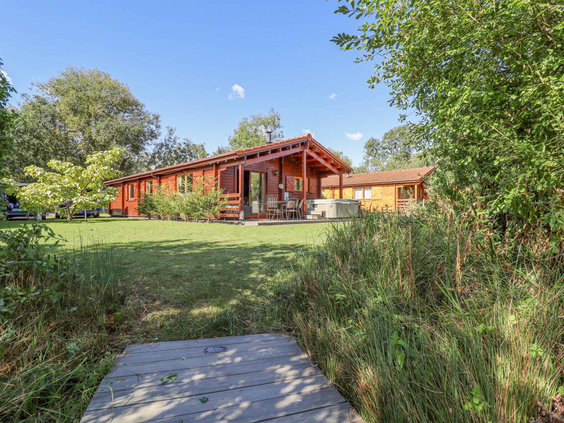 Cottage ∙ 3 Bedrooms ∙ 6 Guests - Woodhall Spa