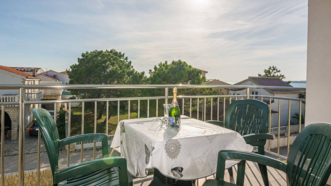 65 M² Apartment ∙ 2 Bedrooms ∙ 5 Guests - Vir