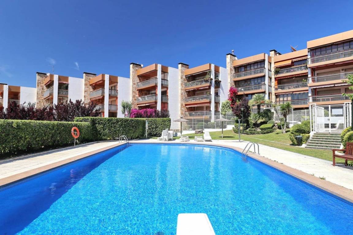 120 M² Ferienwohnung ∙ 4 Schlafzimmer ∙ 7 Gäste - Cadaqués