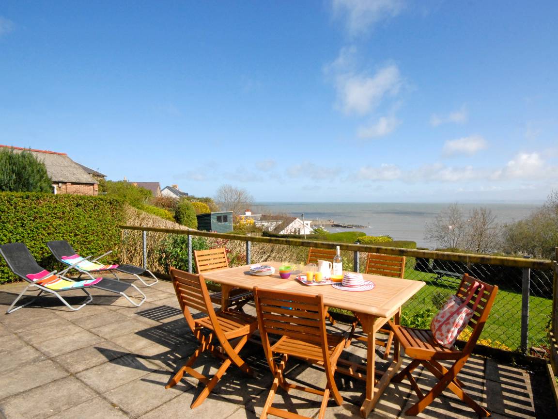 Cottage ∙ 4 Bedrooms ∙ 8 Guests - New Quay
