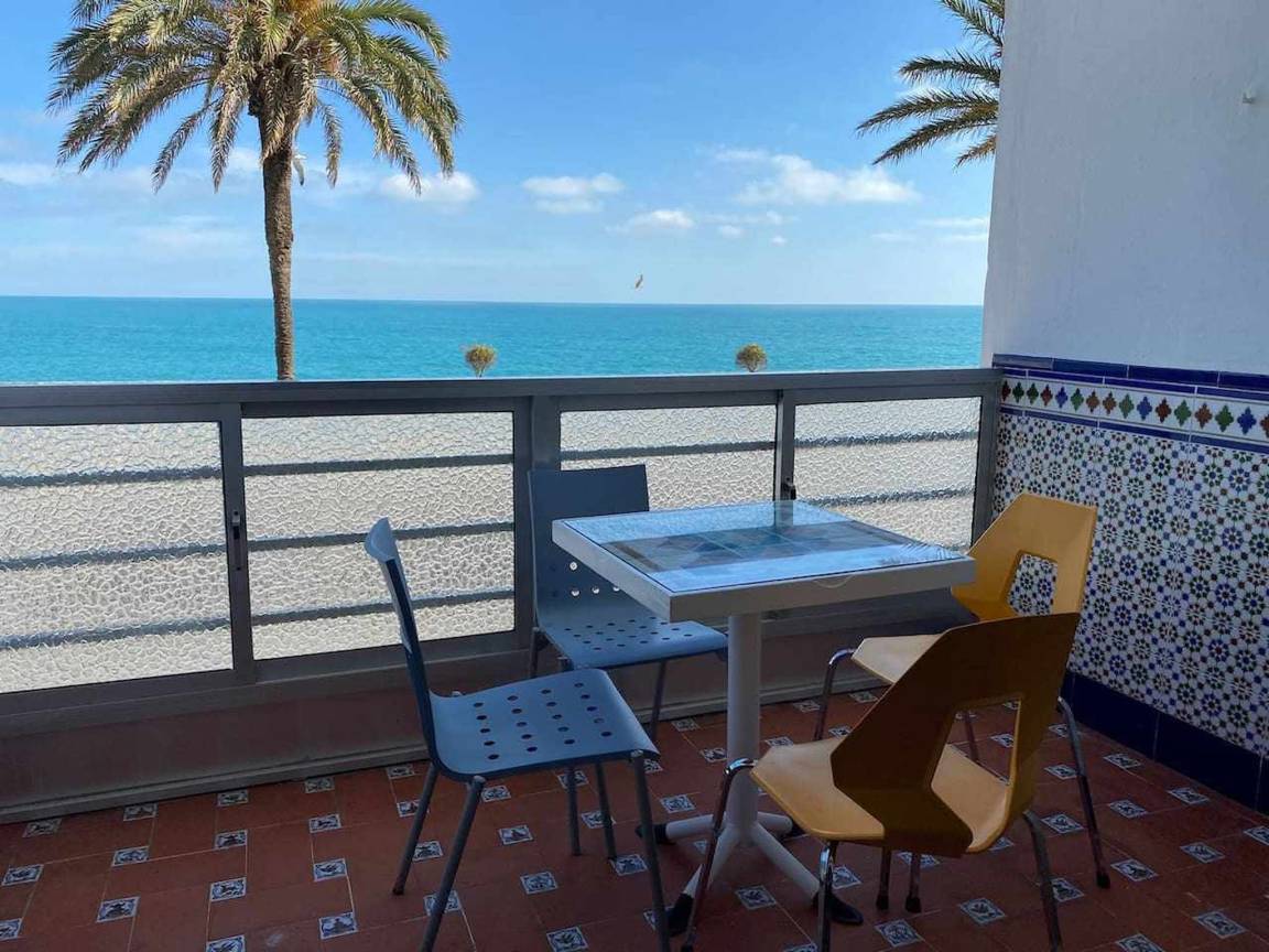 80 M² Apartment ∙ 3 Bedrooms ∙ 8 Guests - Cádiz